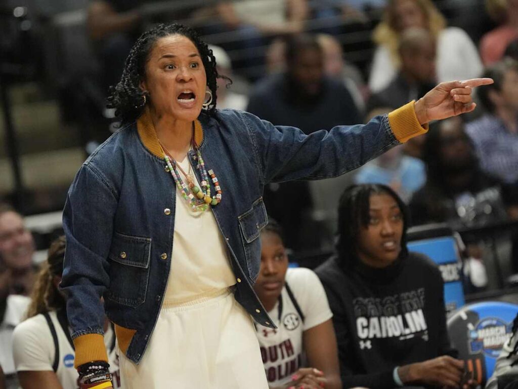 “Gamecocks Down to SEVEN Players: Dawn Staley Reveals How USC Is ...